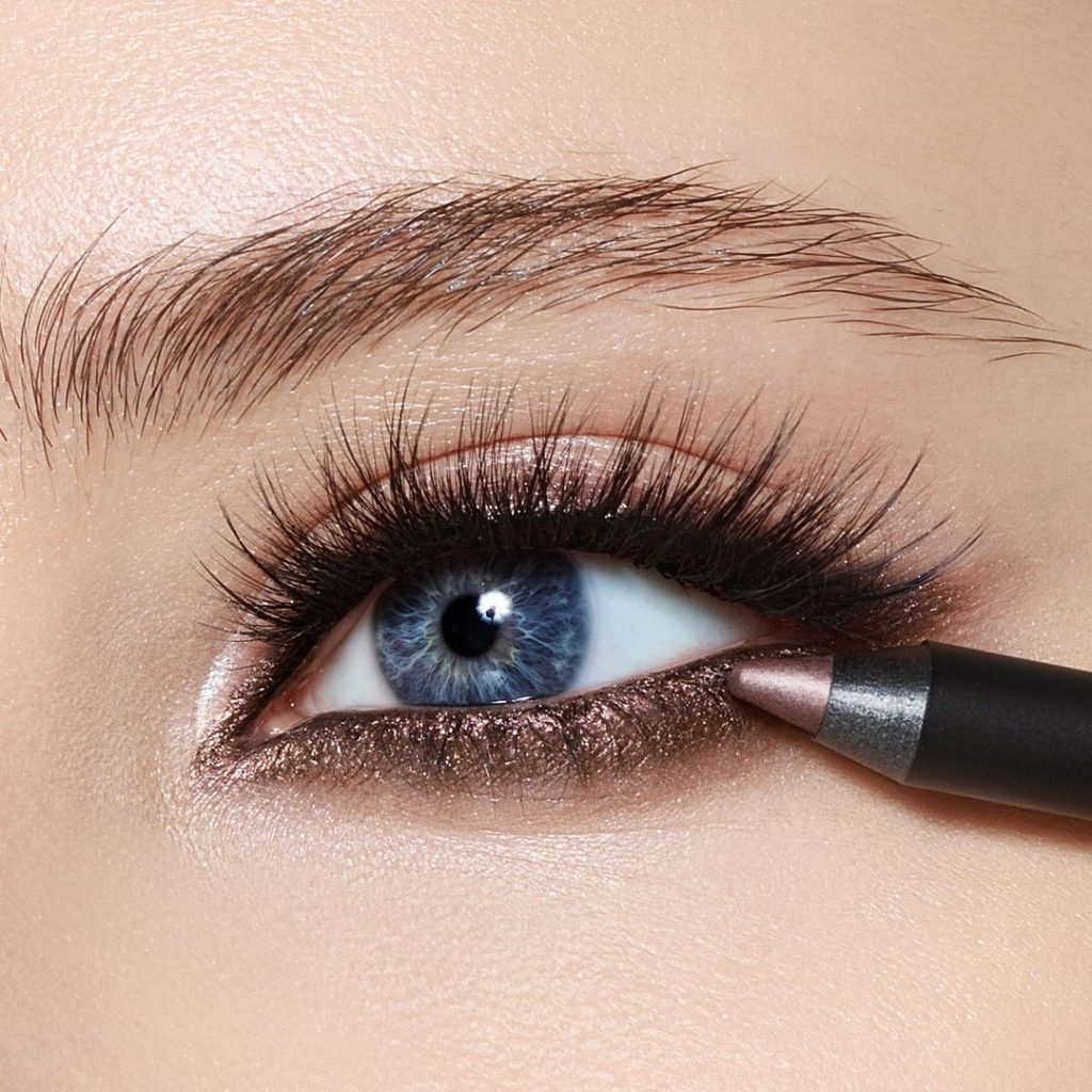 Guida Makeup Come Mettere La Matita Occhi A Regola Darte Trucchitv