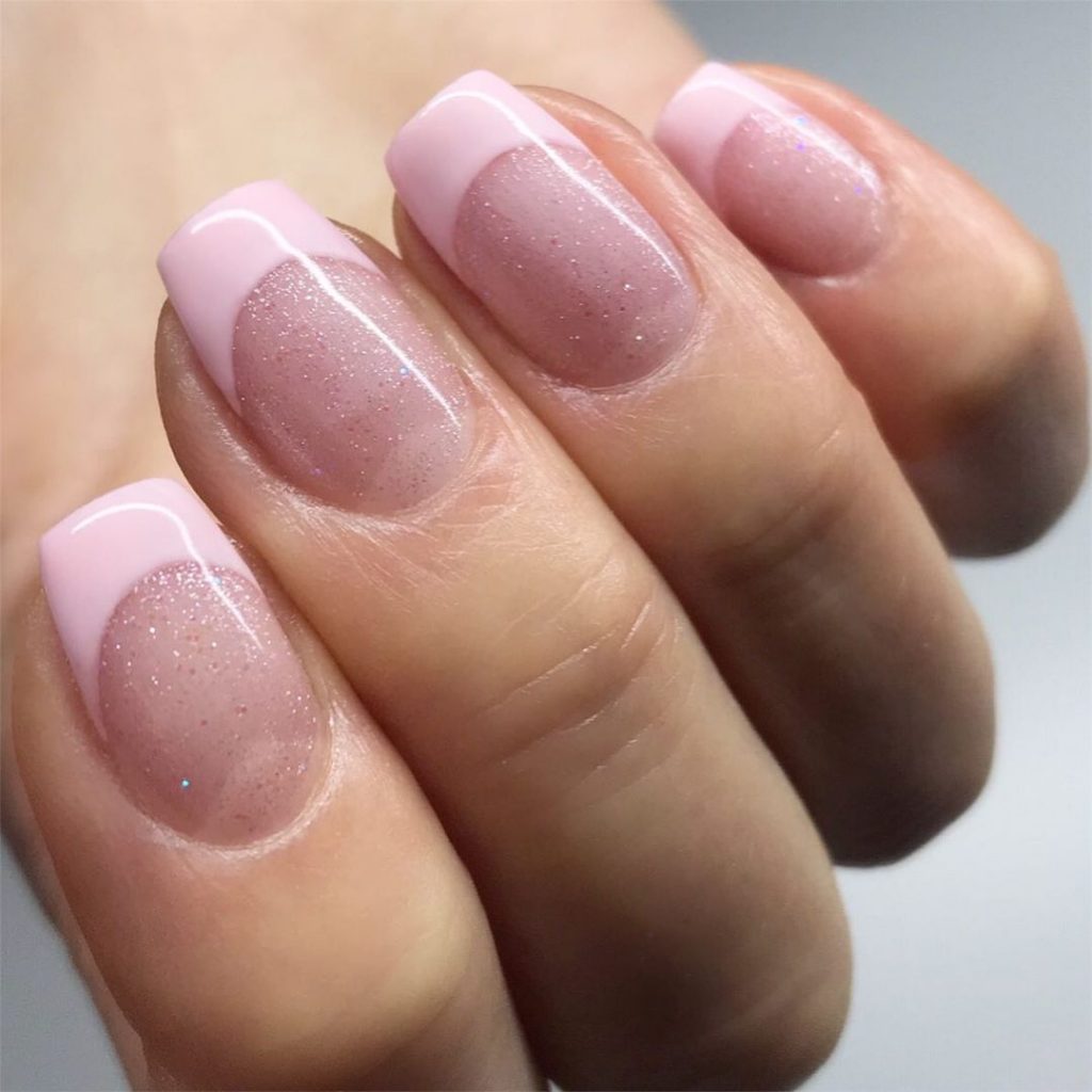 UNGHIE ROSA | Tante idee e nail art rosa per questa manicure