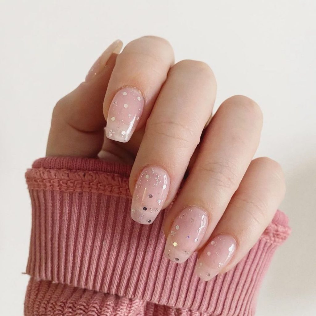 UNGHIE ROSA | Tante idee e nail art rosa per questa manicure