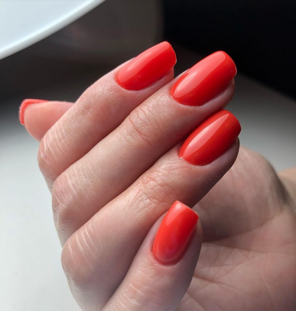 UNGHIE ROSSE | Il ritorno di un classico intramontabile