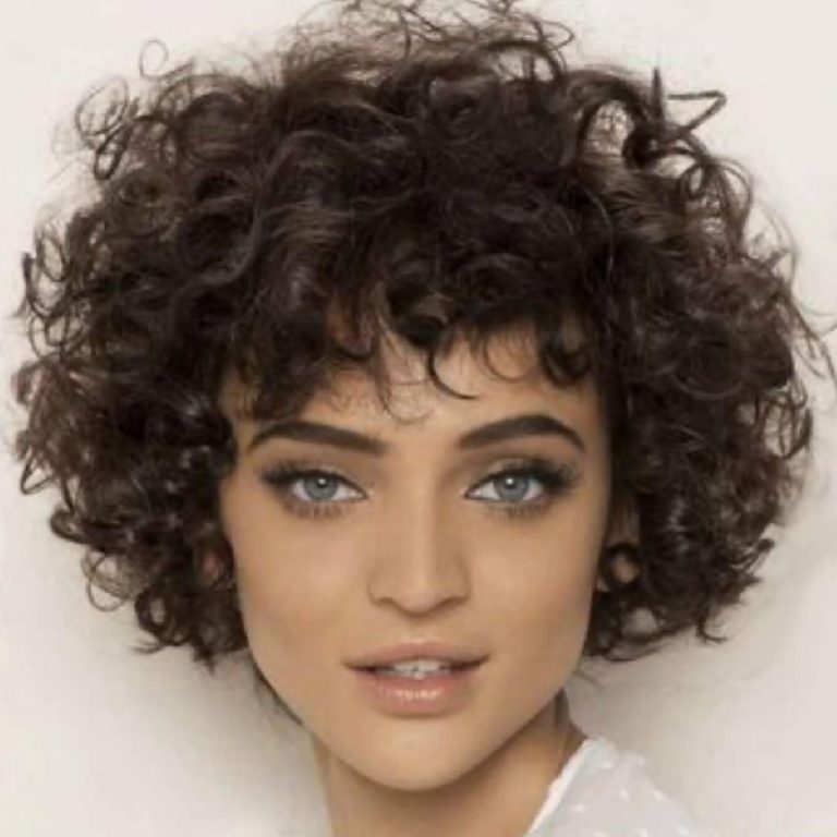 FRANGIA RICCIA | come scegliere lo stile giusto e gestirla