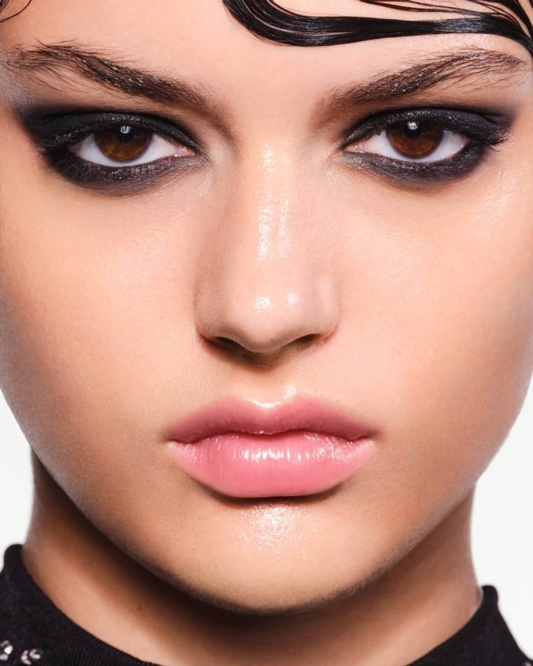 TRUCCO LABBRA SOTTILI, i rossetti e i segreti per applicarli