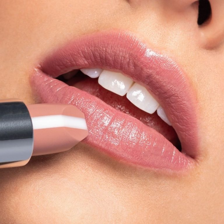 TRUCCO LABBRA SOTTILI, i rossetti e i segreti per applicarli