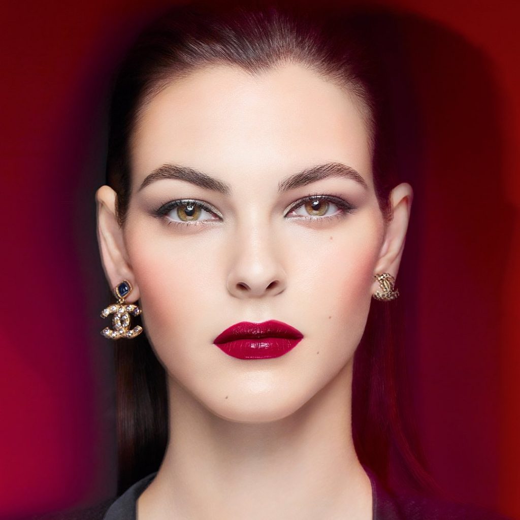 TRUCCO LABBRA SOTTILI, i rossetti e i segreti per applicarli