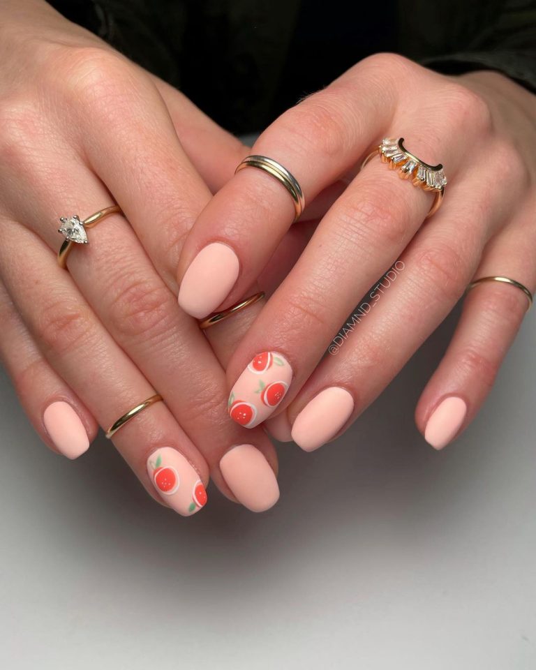 Nail art pesca, la manicure più luminosa dell'estate | Trucchi.tv