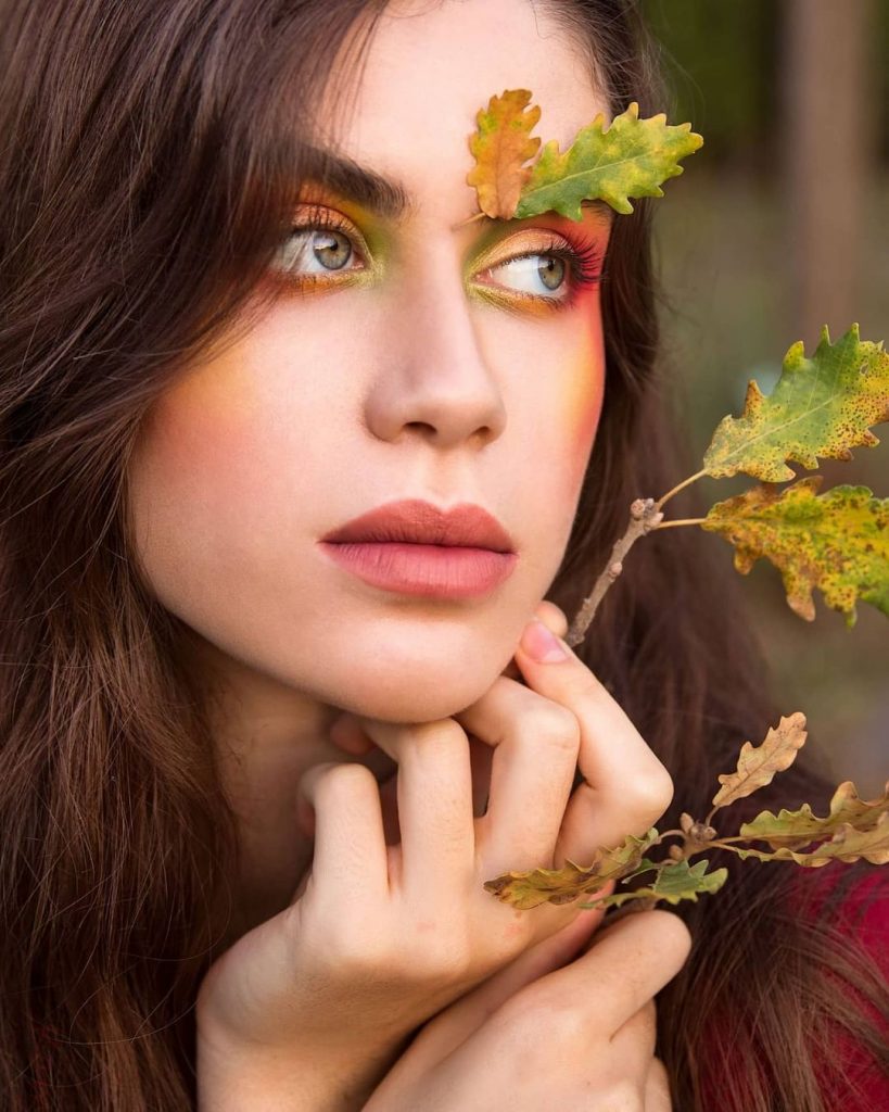 Draping, la tecnica makeup per scolpire il viso con il blush | Trucchi.tv