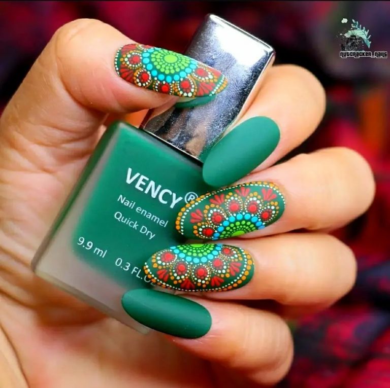 Mandala nails, il trend manicure dell'autunno | Trucchi.tv