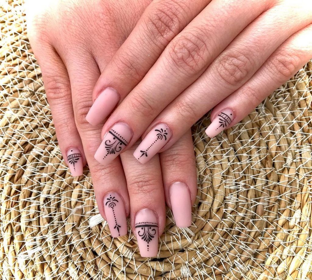 Mandala nails, il trend manicure dell'autunno | Trucchi.tv