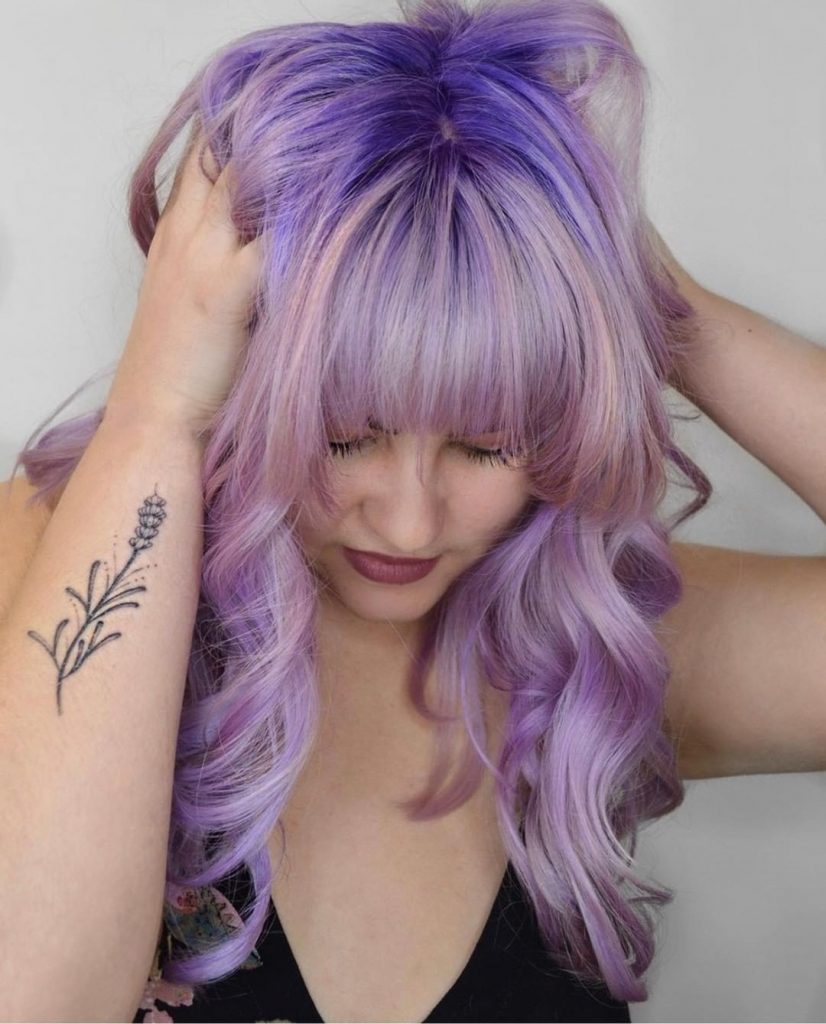 Capelli viola, tutte le sfumature di stagione | Trucchi.tv