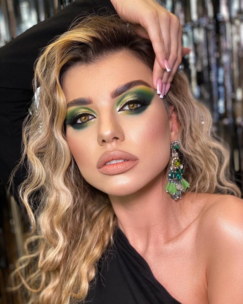 Trucco verde per occhi marroni, tante idee per ispirarsi | Trucchi.tv