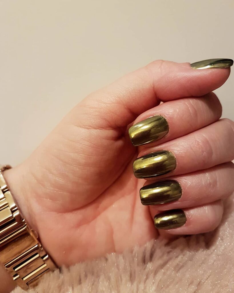 MIRRORED NAILS | Le unghie cromate effetto specchio trendy