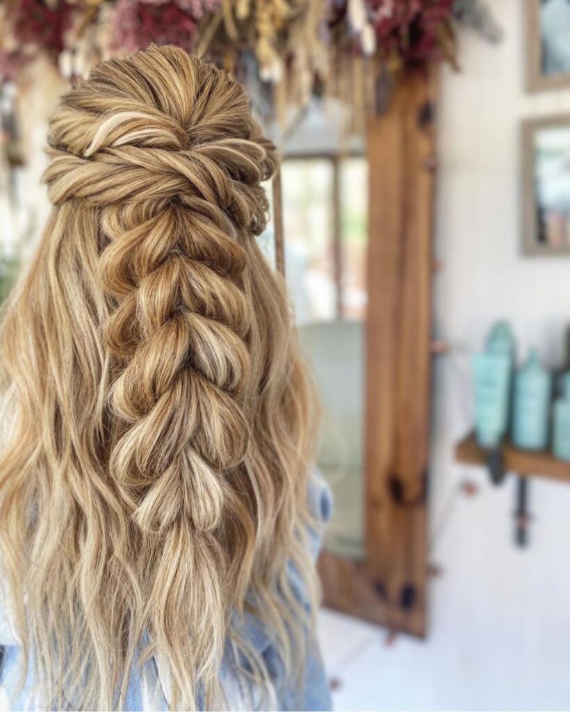 ACCONCIATURE DA SPOSA CON TRECCIA | Tante idee da copiare