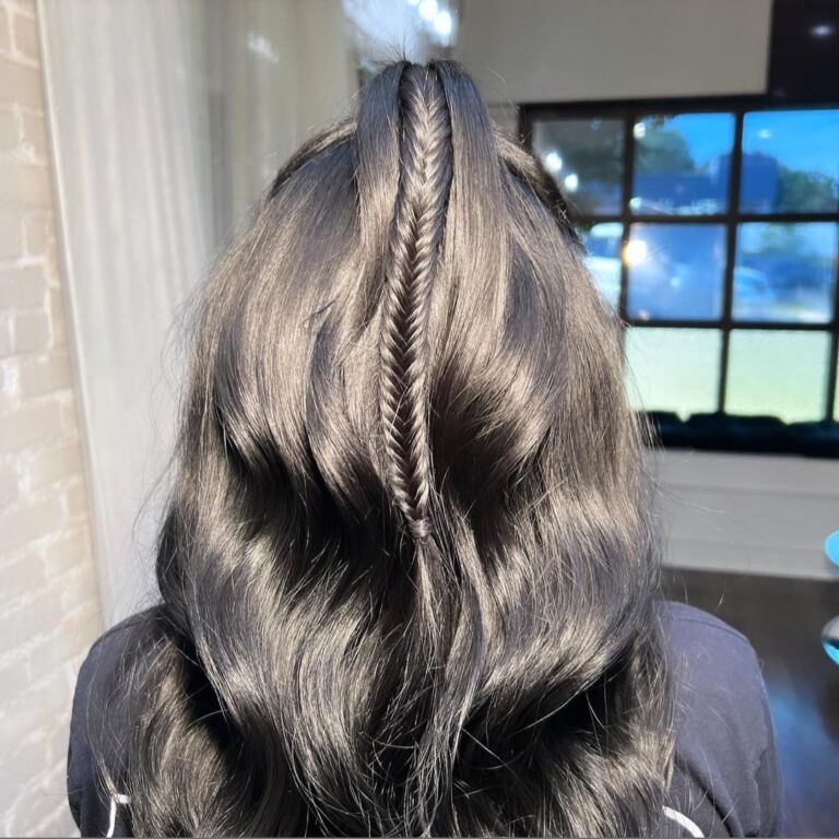 Treccia a lisca di pesce, tante idee per un'acconciatura elegante ...