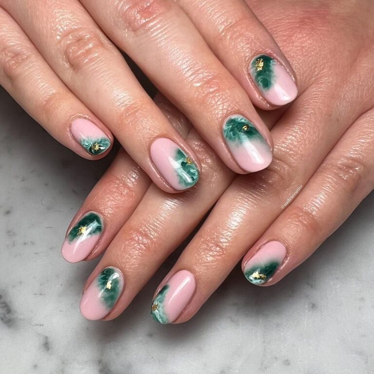 Blooming gel, i segreti di una nail art romantica e colorata