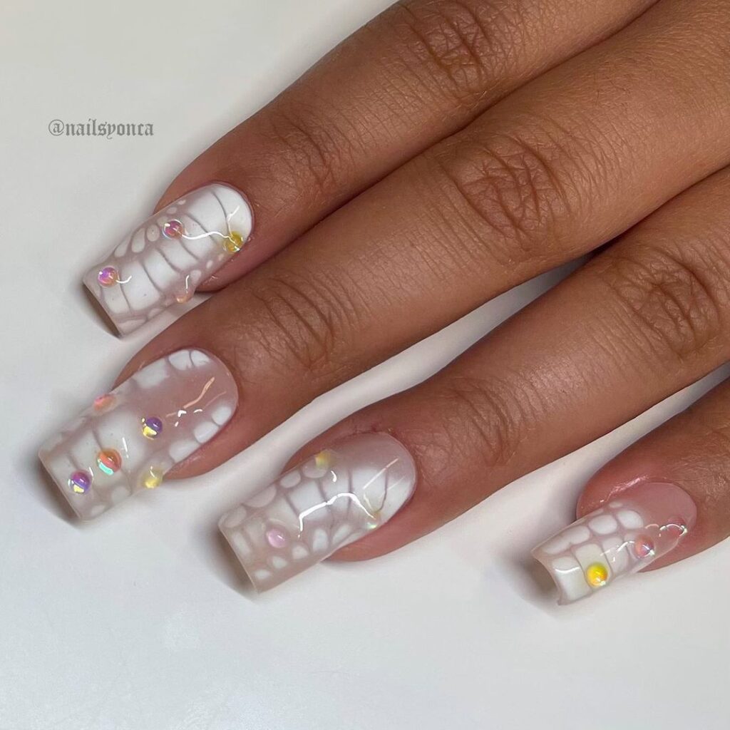 Blooming gel, i segreti di una nail art romantica e colorata