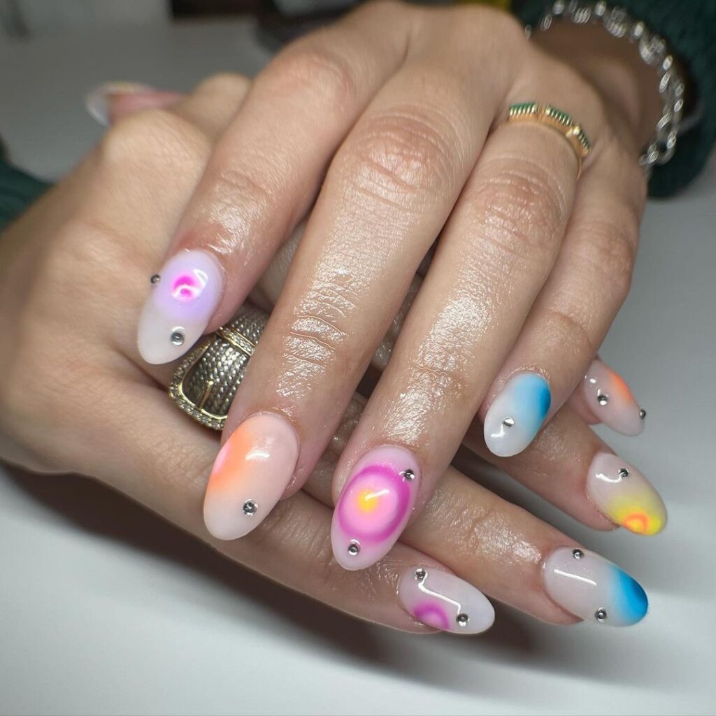 Blooming gel, i segreti di una nail art romantica e colorata
