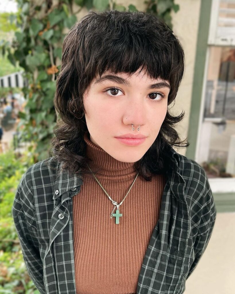 CAPELLI CORTI CON FRANGIA 2024 | Tagli e idee per lo styling