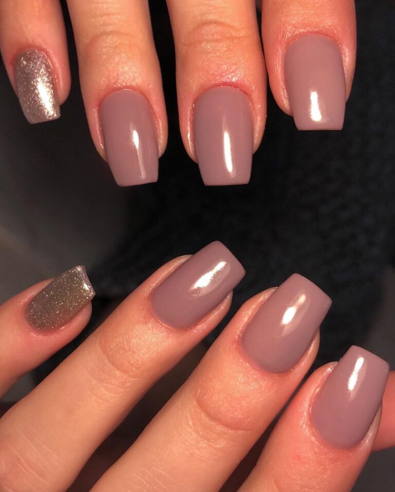 Unghie tortora, eleganti e adatte tutto l'anno | Trucchi.tv