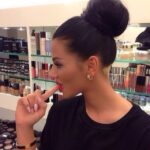 Chignon alto, come si fa e come portarlo | Trucchi.tv