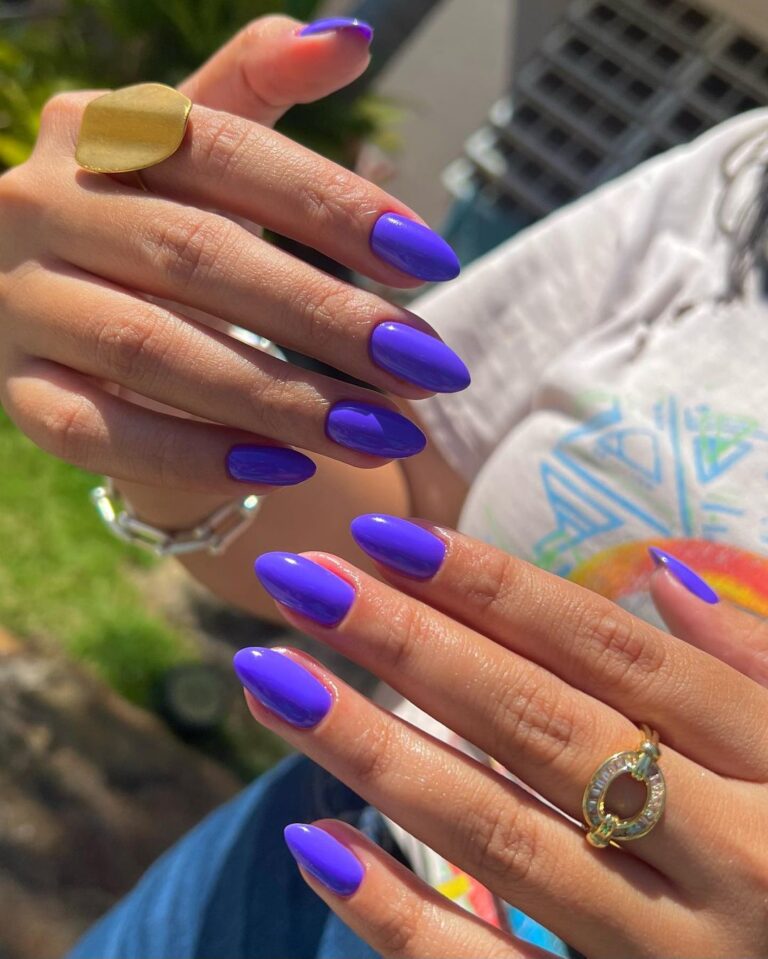 UNGHIE VIOLA | Tonalità e idee per ogni stagione 💜 Trucchi.tv