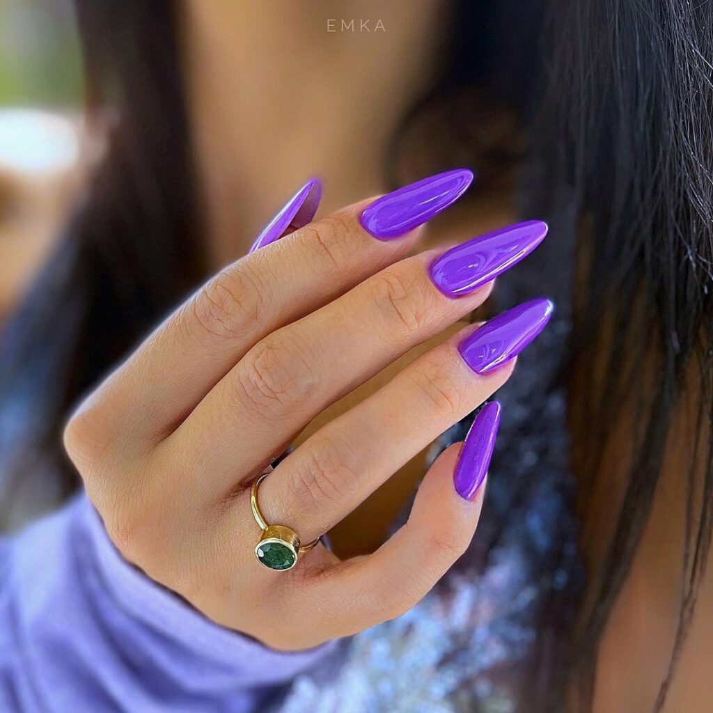 UNGHIE VIOLA | Tonalità e idee per ogni stagione 💜 Trucchi.tv