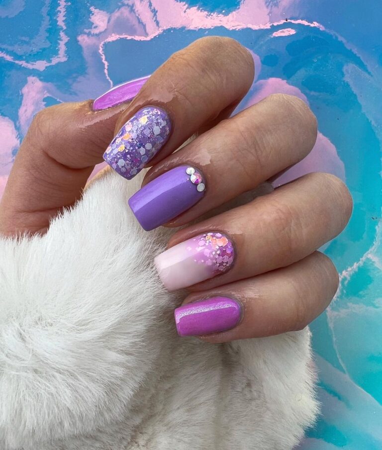 UNGHIE VIOLA | Tonalità e idee per ogni stagione 💜 Trucchi.tv