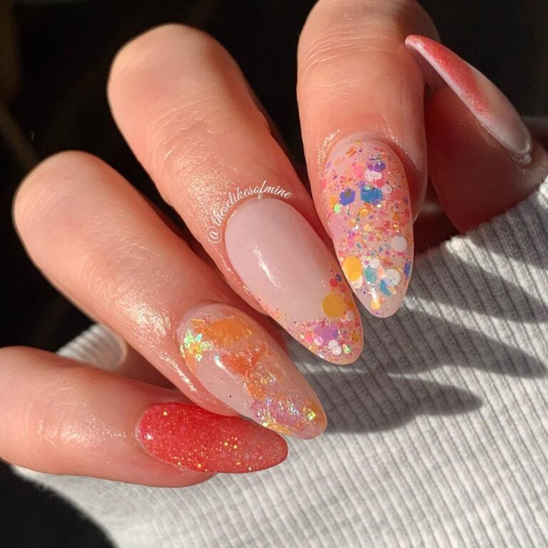 UNGHIE CORALLO | Tante idee trendy per una nail art estiva