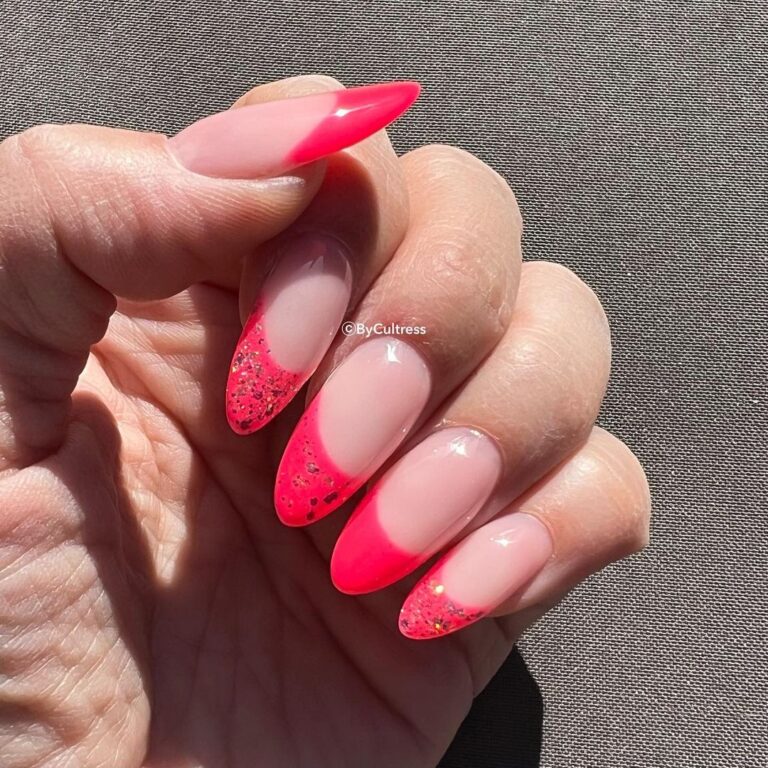 UNGHIE CORALLO | Tante idee trendy per una nail art estiva