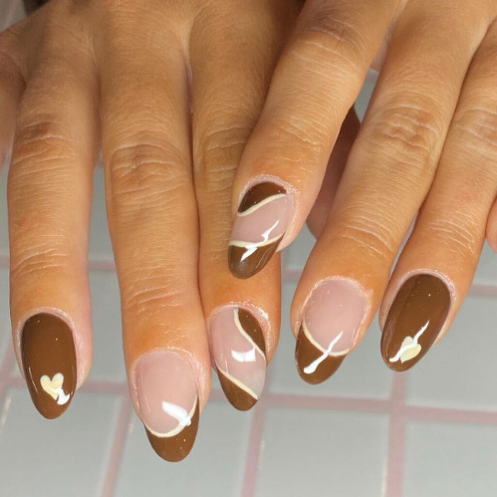 UNGHIE MARRONI, idee dal color cappuccino al cioccolato