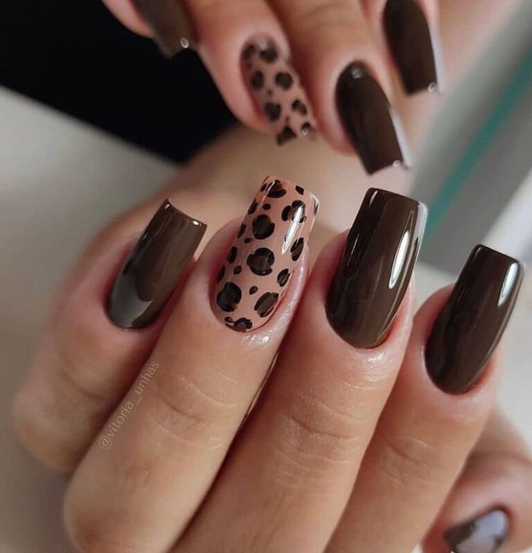UNGHIE MARRONI, idee dal color cappuccino al cioccolato