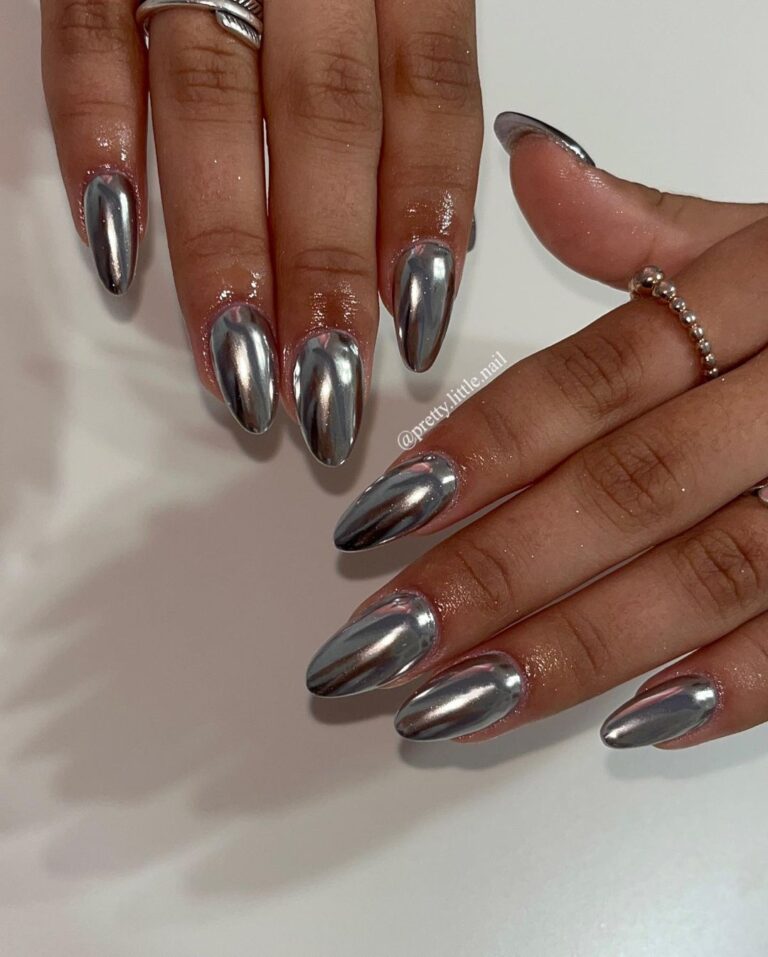 UNGHIE ARGENTO | Ecco le idee nail art più di tendenza