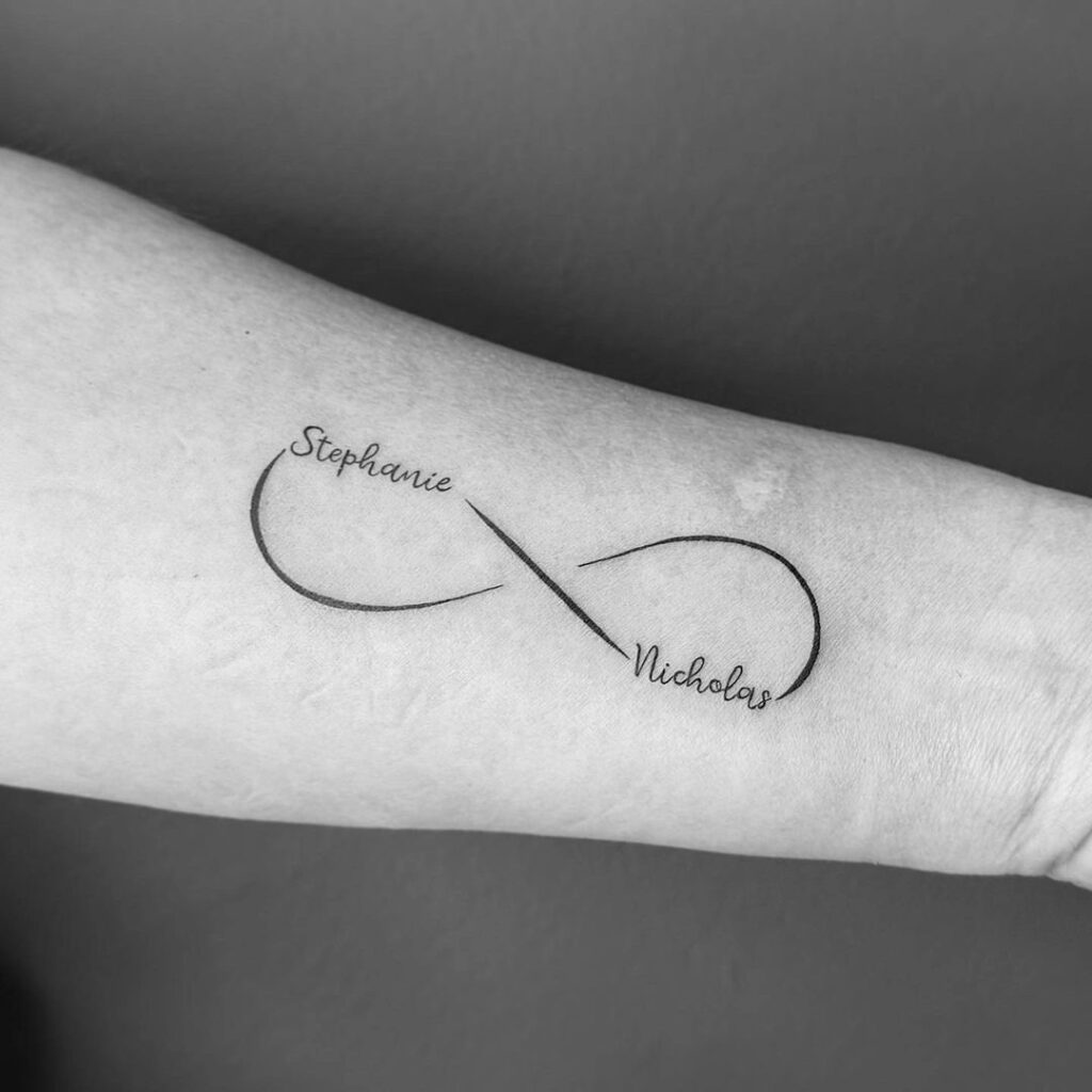TATUAGGIO INFINITO | Idee e consigli per un tattoo unico