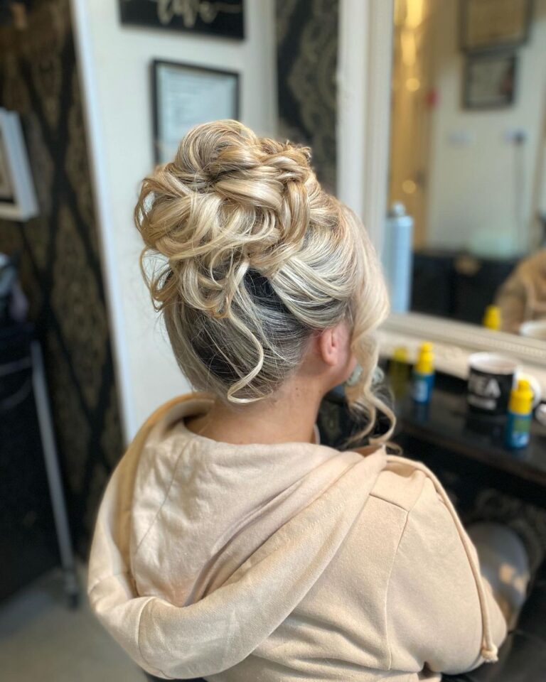 CHIGNON SPETTINATI, Idee da copiare, come farlo e trucchetti