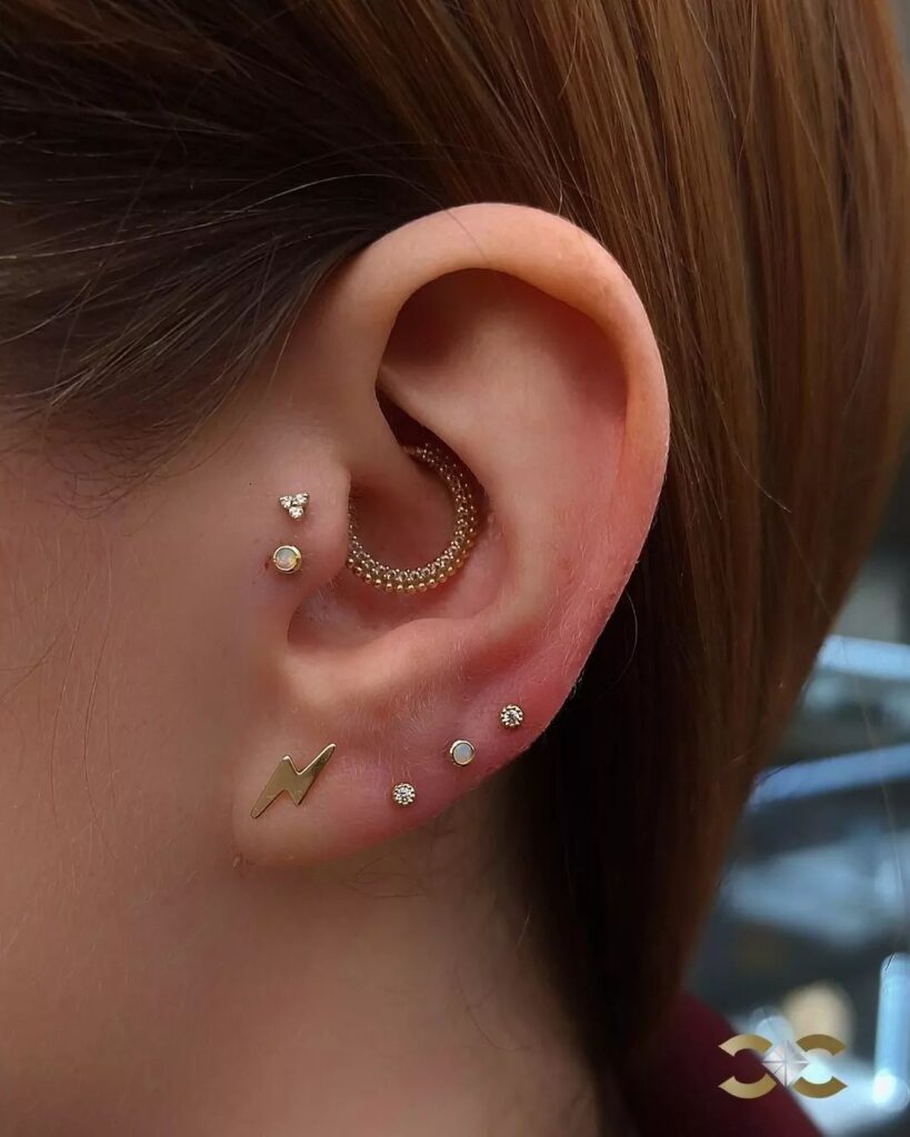 TRAGO PIERCING | Di cosa si tratta e a chi sta bene?