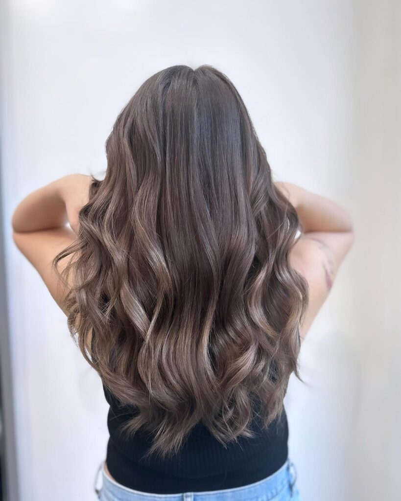 CAPELLI CASTANO CENERE | Le tonalità in base al proprio viso