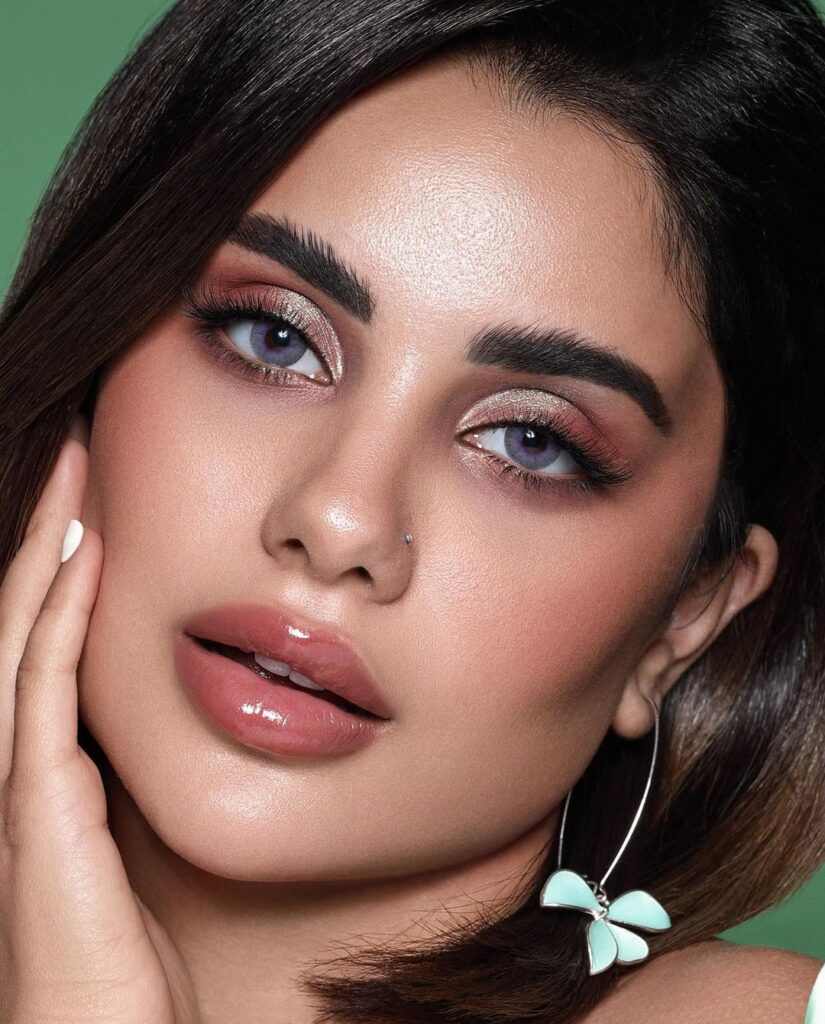 Trucco occhi grigi, come esaltarli col makeup | Trucchi.tv