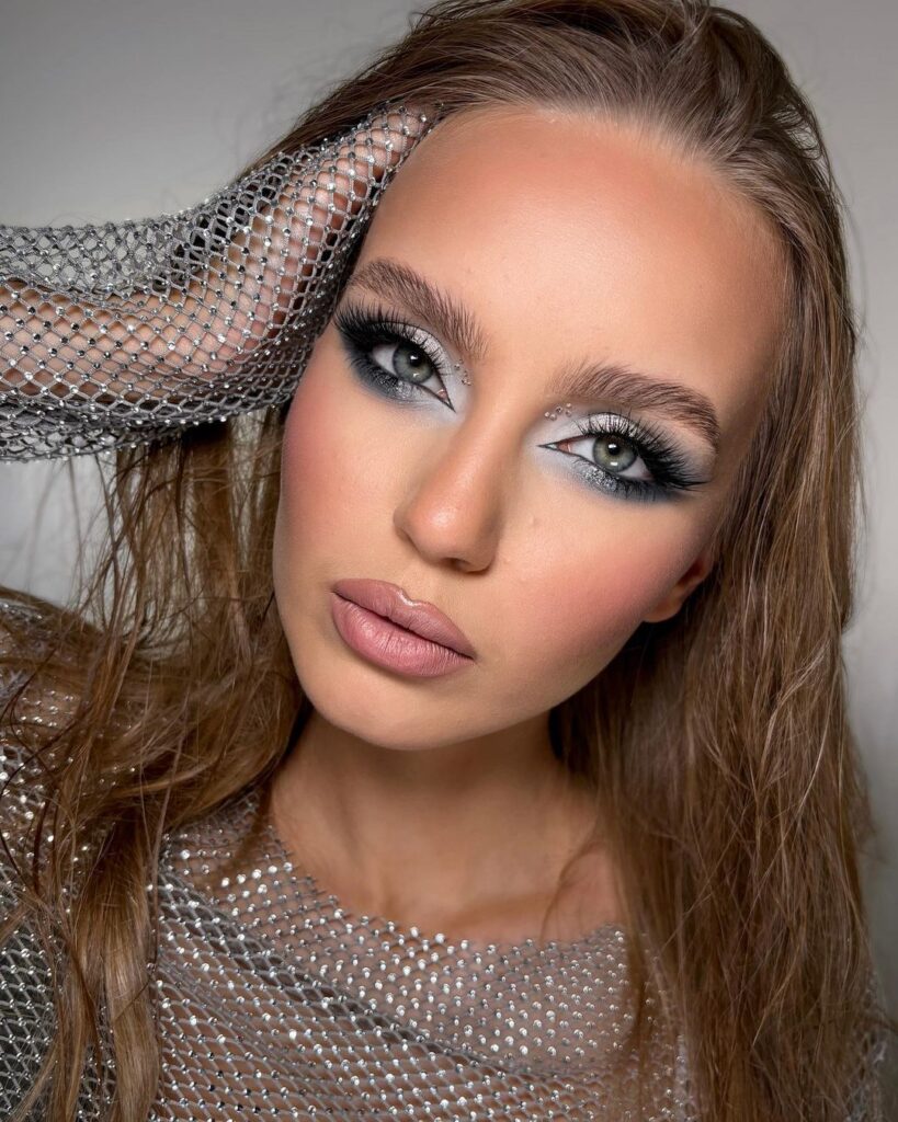 Trucco occhi grigi, come esaltarli col makeup | Trucchi.tv