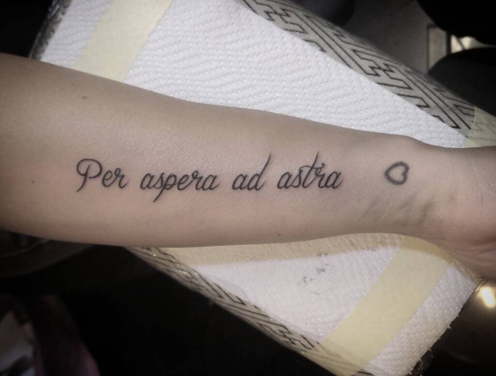 FRASI TATUAGGI | Le più significative per un tatuaggio unico