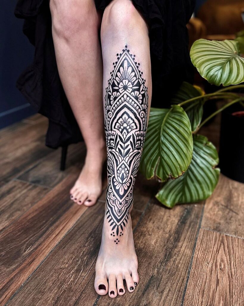 TATUAGGI SULLE GAMBE | Le idee originali e femminiliTrucchi.tv