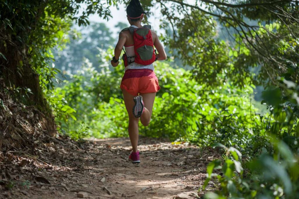 Trail running, come praticarlo e accessori indispensabili