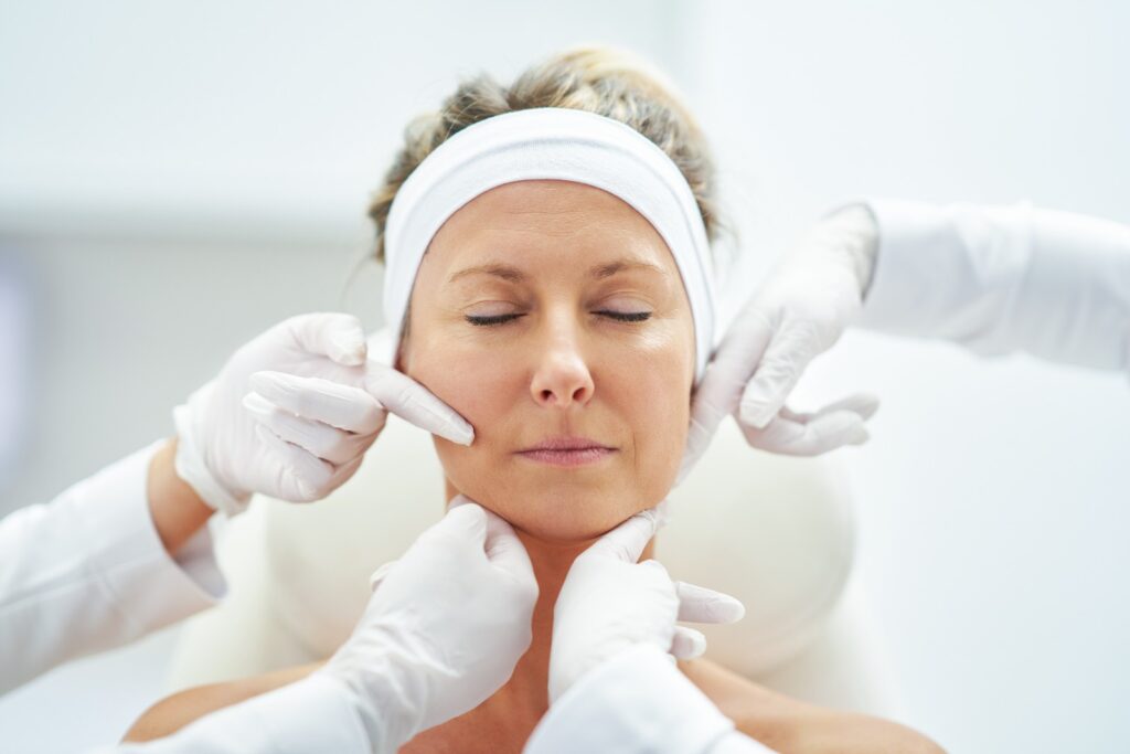 LIFTING VISO | Tecniche e consigli per dire addio alle rughe