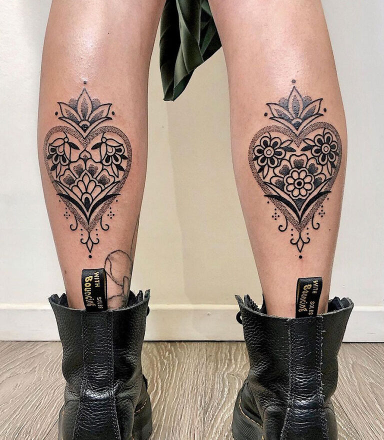 CUORE SACRO TATTOO | Significato, stili e tante immagini