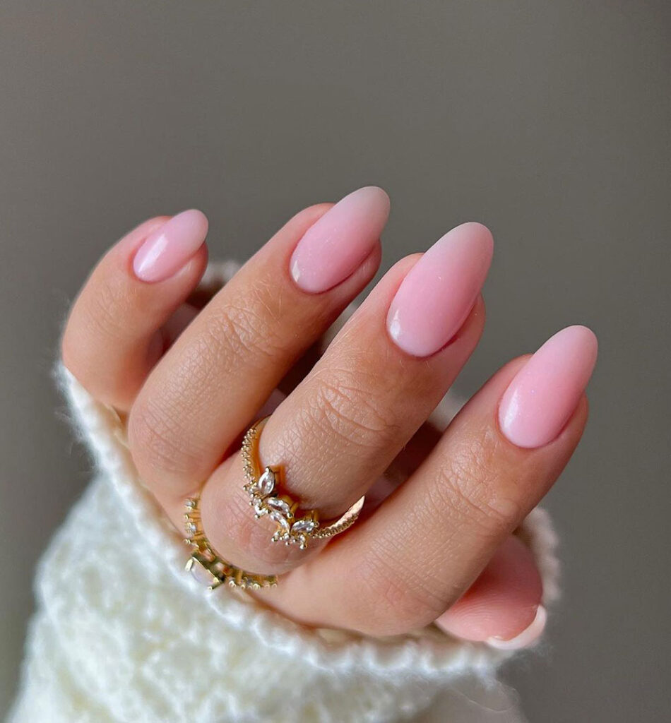 UNGHIE NATURALI GEL per una manicure sempre elegante