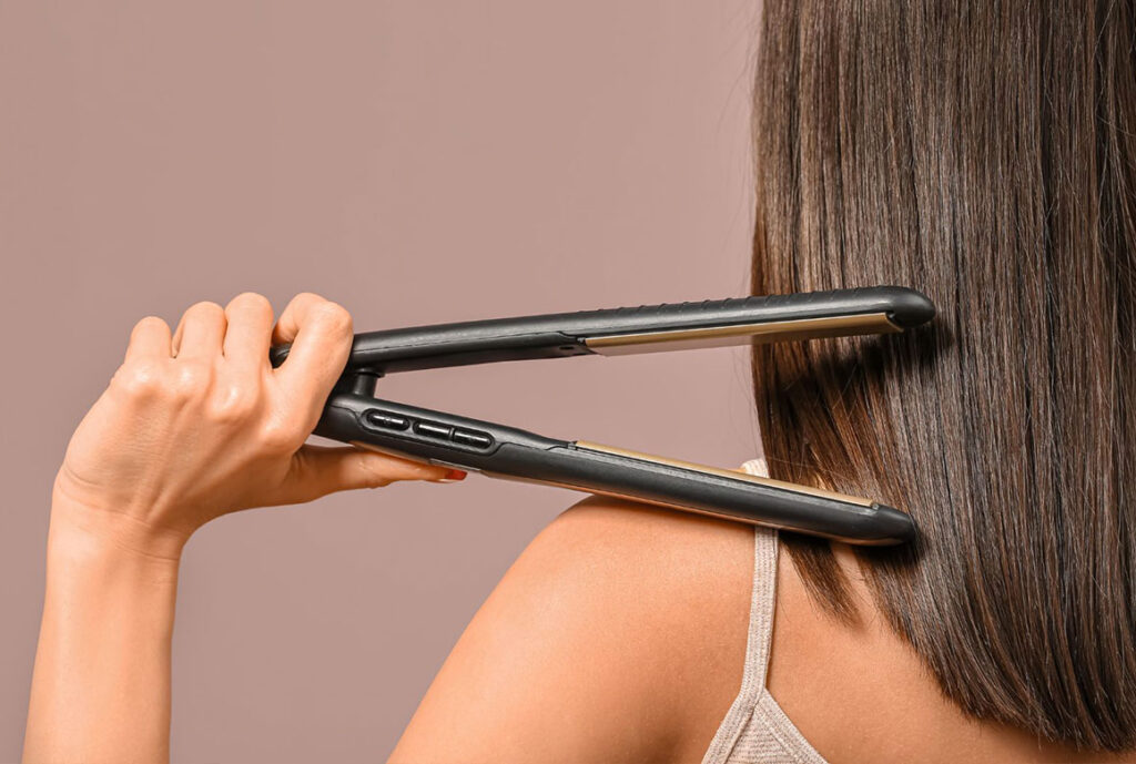 Come pulire la piastra per capelli e 10 errori da evitare