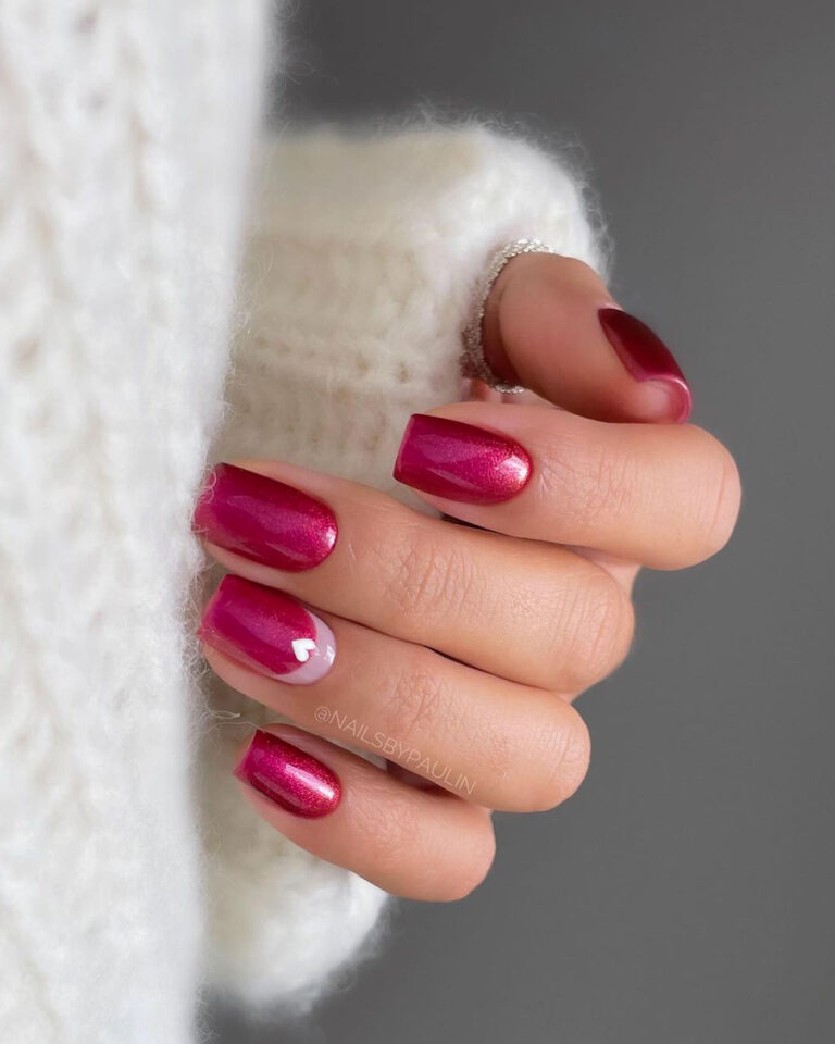 COLORE AMARANTO | Come indossarlo dalle unghie al trucco