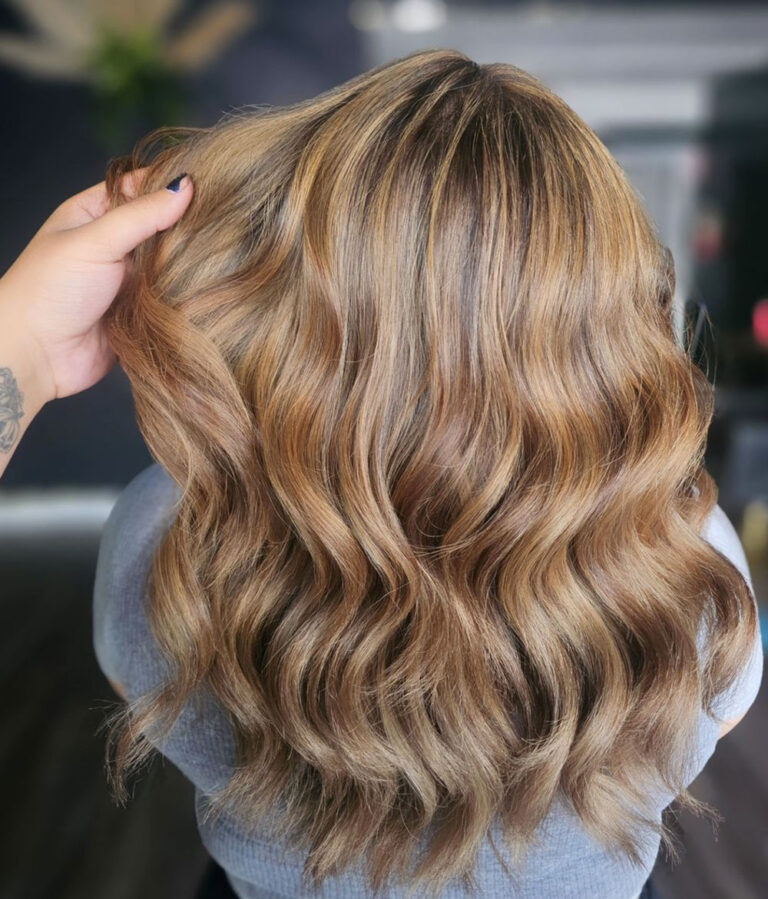 BIONDO SCURO Tonalità e consigli da chiedere al parrucchiere