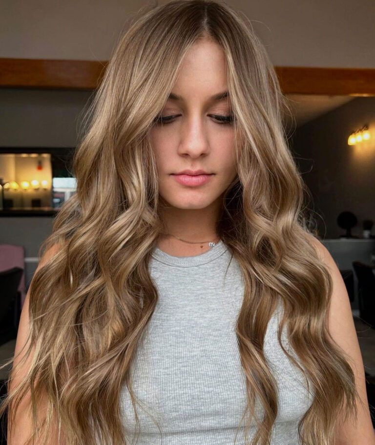 BIONDO SCURO Tonalità e consigli da chiedere al parrucchiere