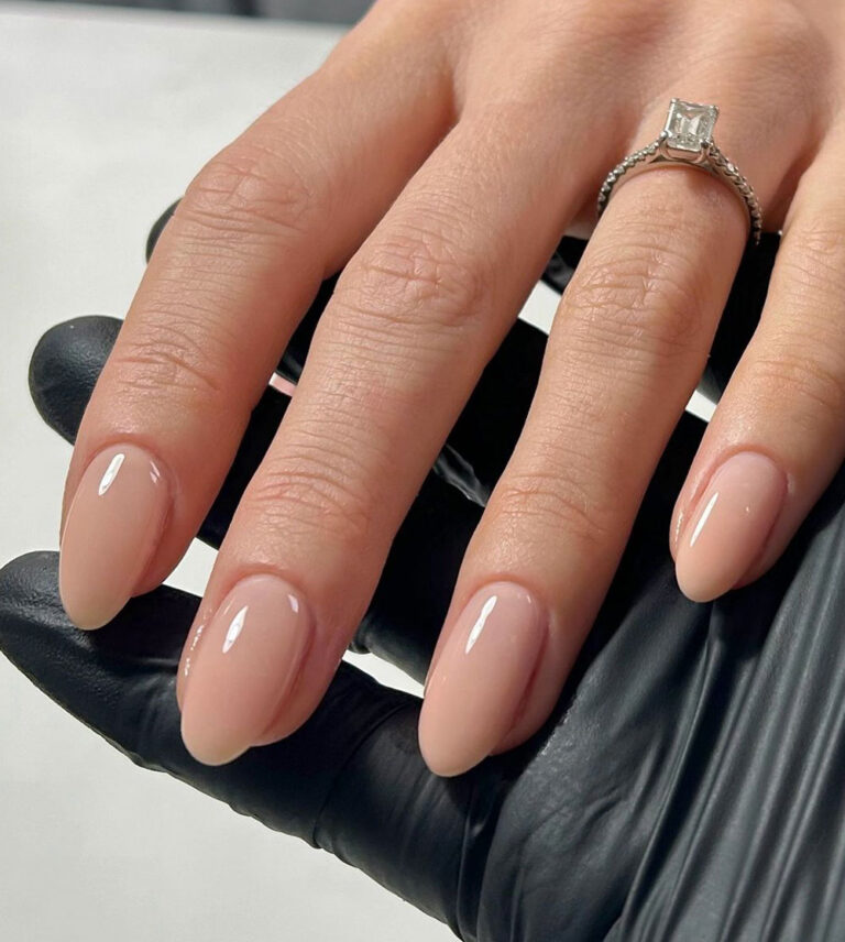 UNGHIE COLOR CARNE: Le tonalità da scegliere per la nail art