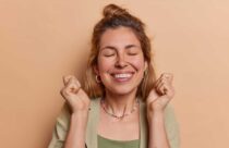 Tutto quello che c'è da sapere sul microdermal piercing | Trucchi.tv