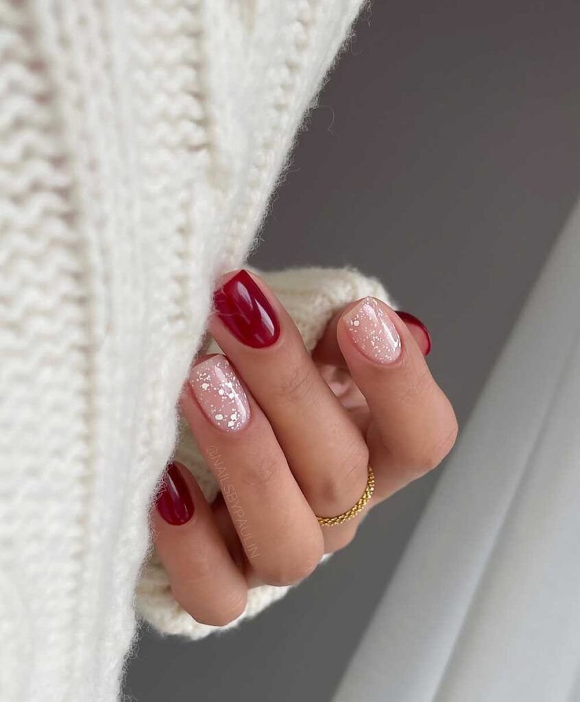 UNGHIE NATALIZIE SEMPLICI 2025: 11 nail art da provare